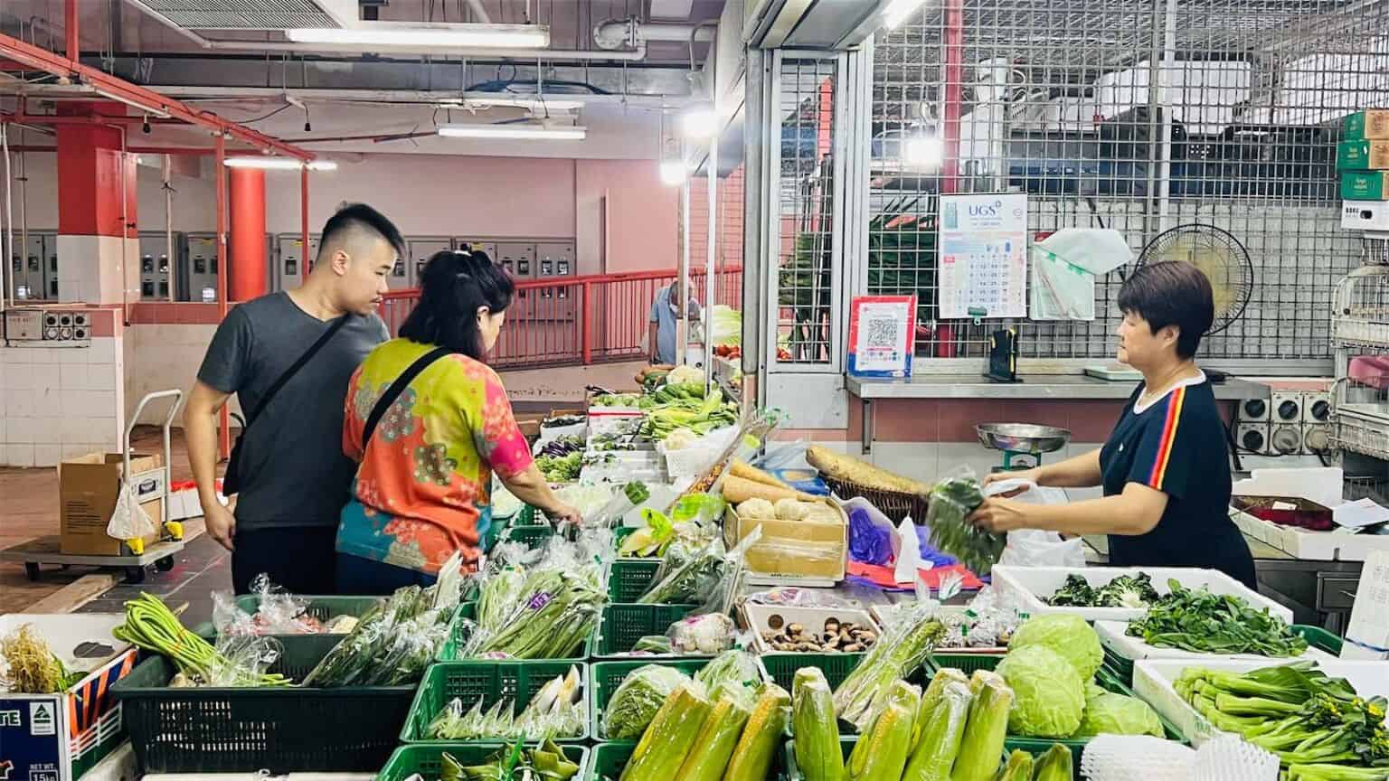 Hello! My Vegetable Grocer Chiam Eng Hong at Xia Ji Vegetable Supplies ...